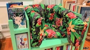 5 DIY Bookshelf Chair Plans (Learn How to Build)