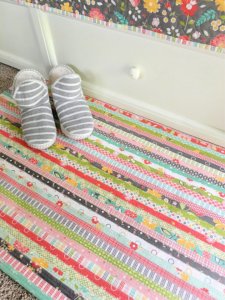 10 Free Jelly Roll Rug Pattern to Make a Quilted rug