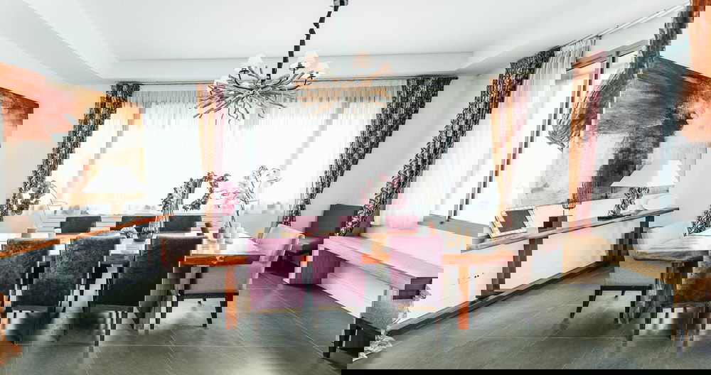 How Do I Make My House Look Retro?