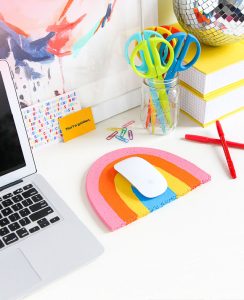 20 Homemade DIY Mouse Pad Ideas (Easy to Make)