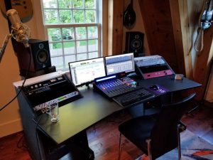 15 DIY Studio Desk Plans and Ideas (How to Build)