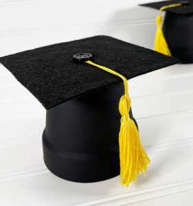 25 DIY Graduation Party Ideas and Decorations 2024