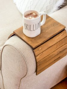 20 DIY Sofa Arm Table Plans (Build a Couch Arm Table)