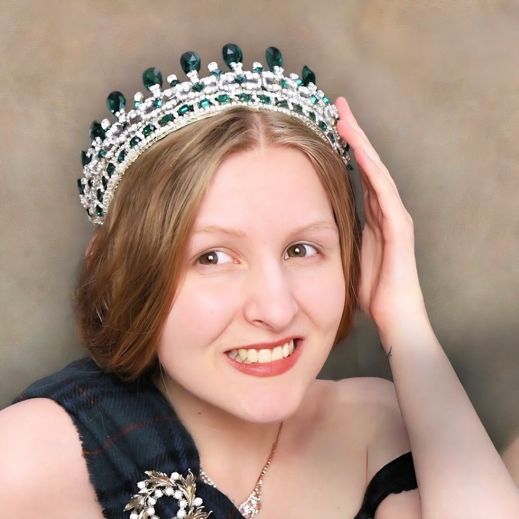 Make Your Own DIY Tiara